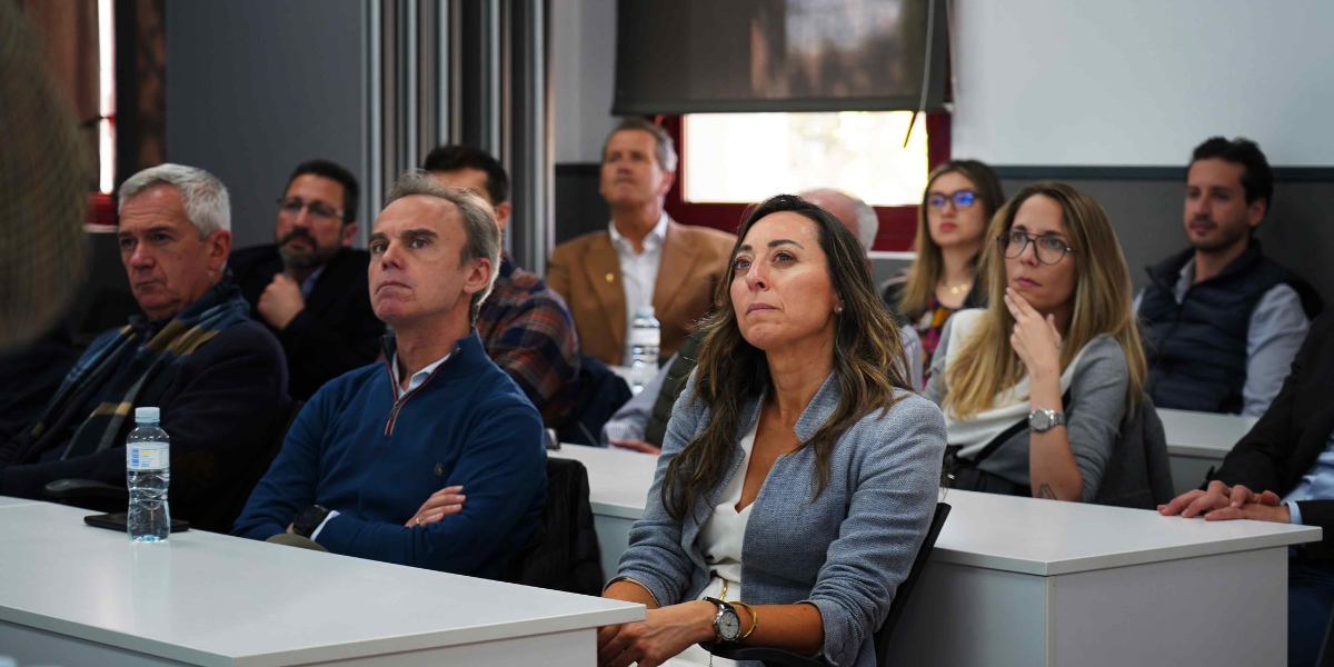 EUDE reúne a su Claustro de profesores para debatir retos y objetivos